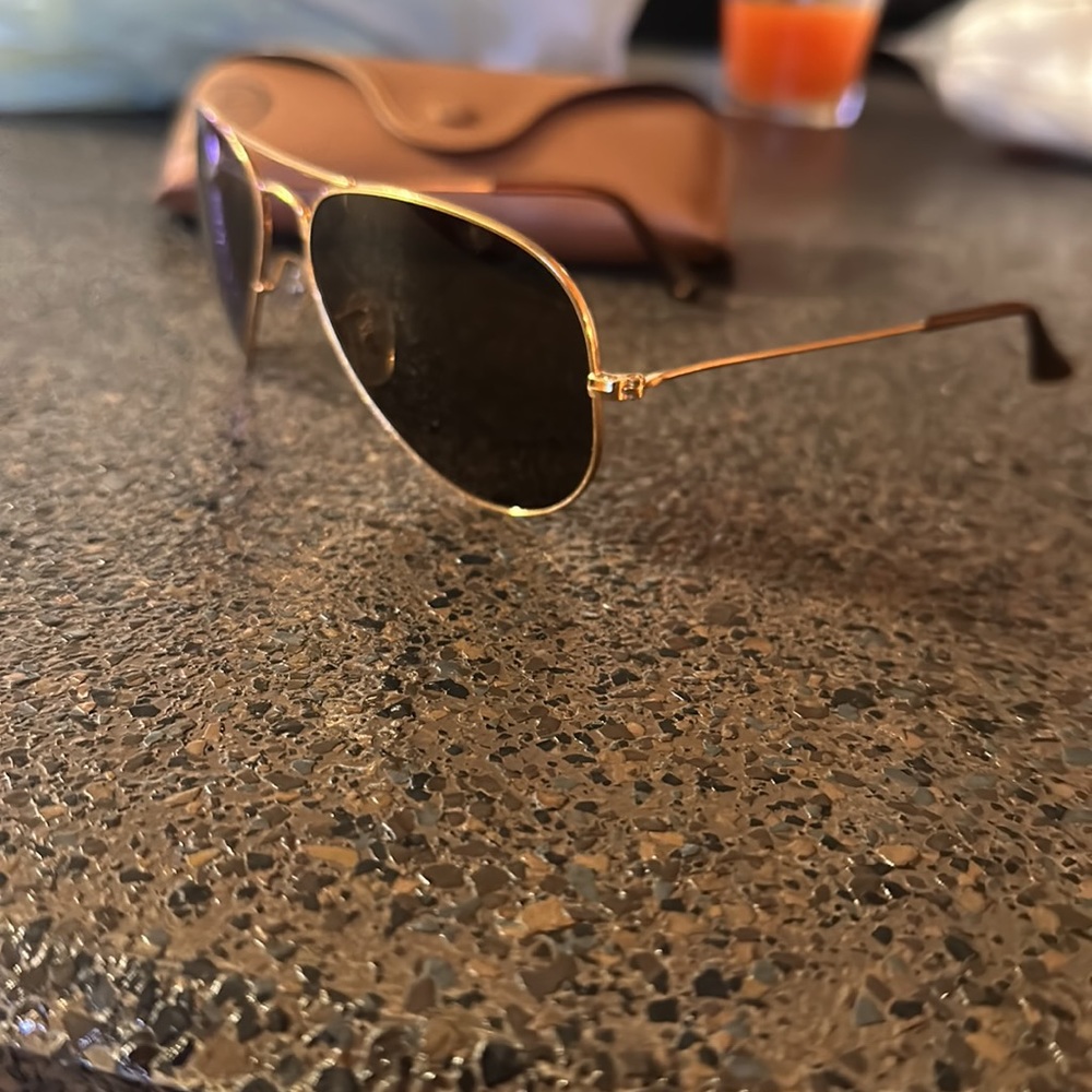Aviator Gold Frame Raybans - Gem
